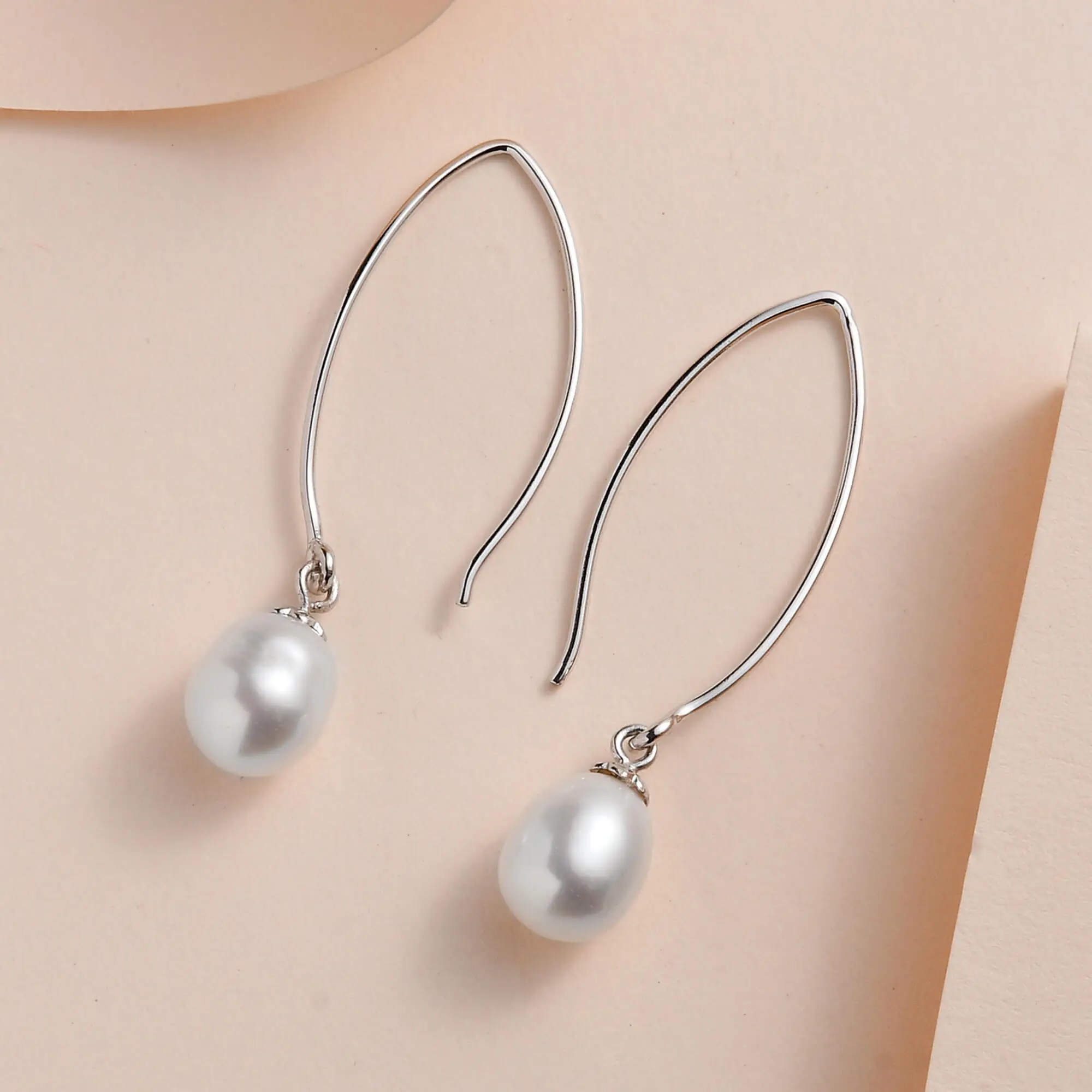 Nek | Silver Chic Drop Pearl Earrings